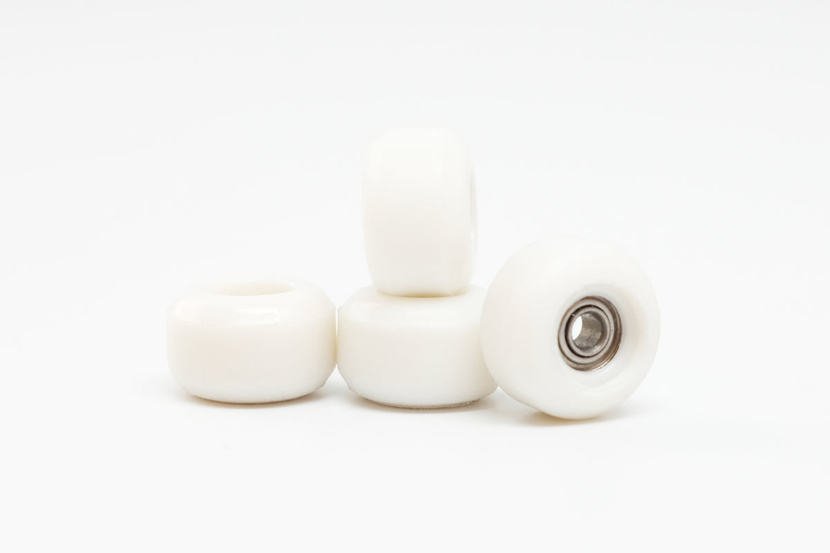 Dynamic Wheels - "Bright White" 64D – Dynamic Fingerboards